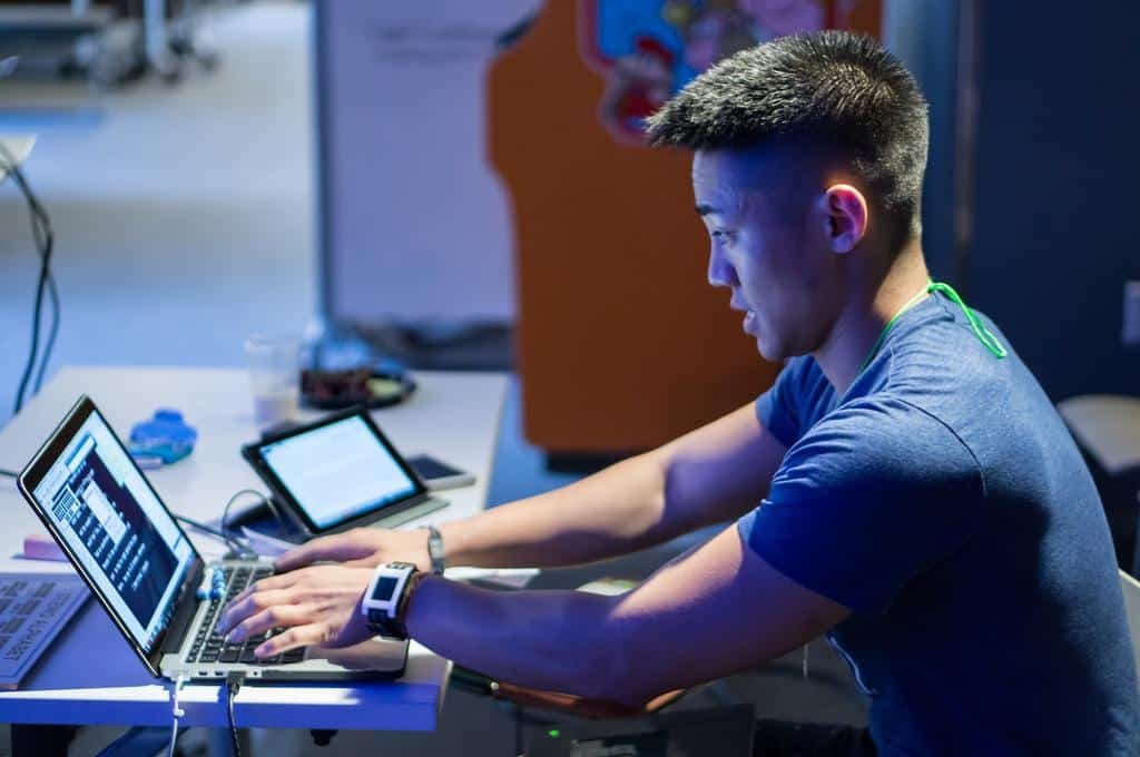 Final year project ideas for BTech students - Career Mawa